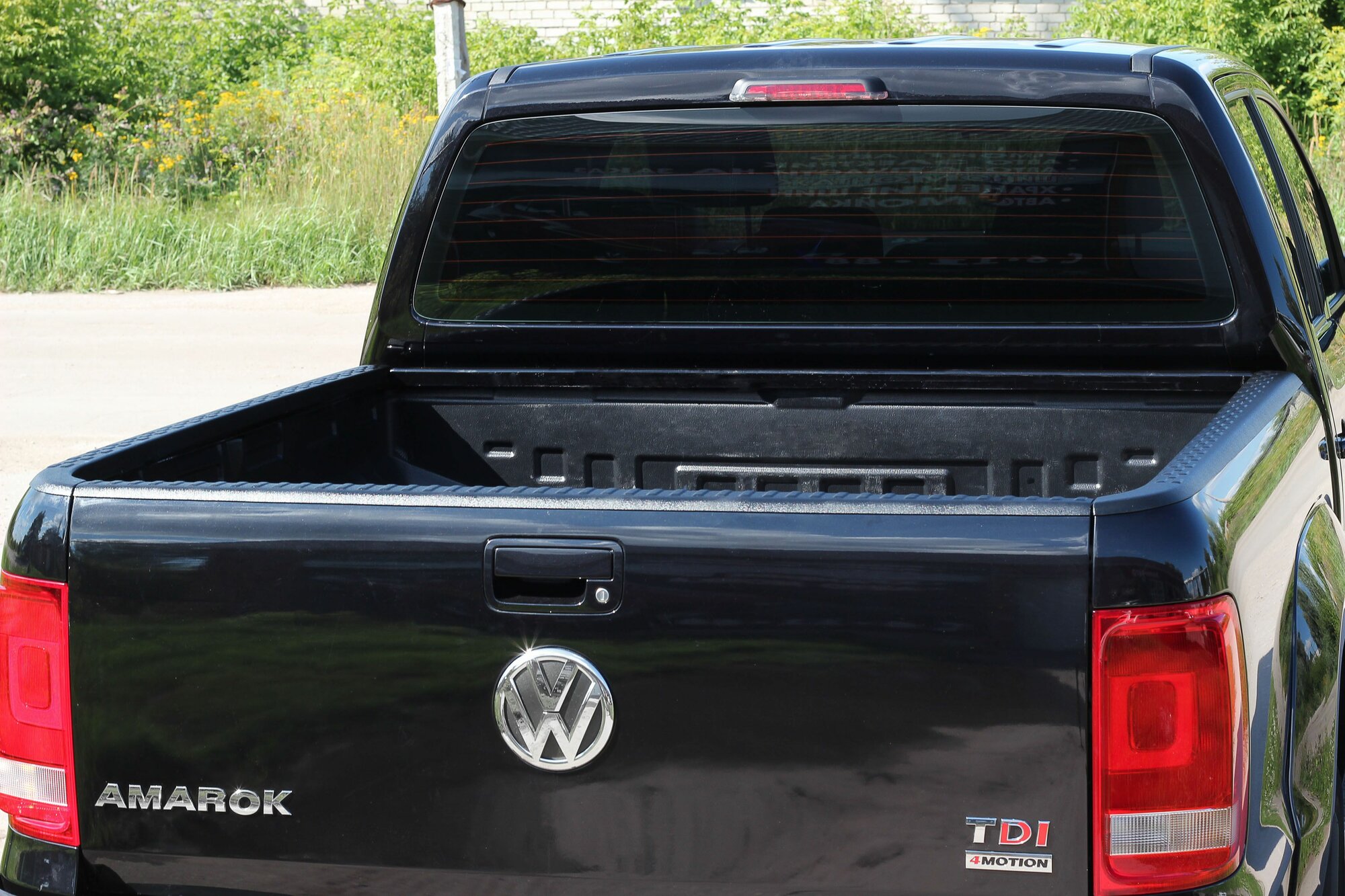 Накладки на боковые борта со скотчем 3М Volkswagen Amarok I 2010-2016