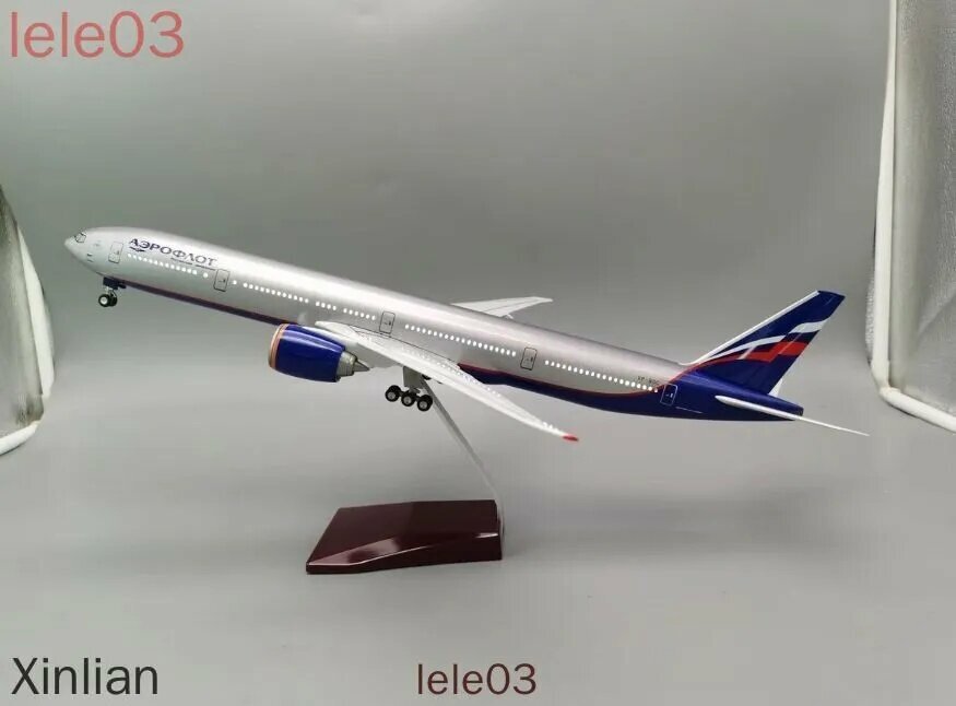 TOP TOY 47 см модель самолета с шасси, С лампой. Boeing 777-300ER, Аэрофлот