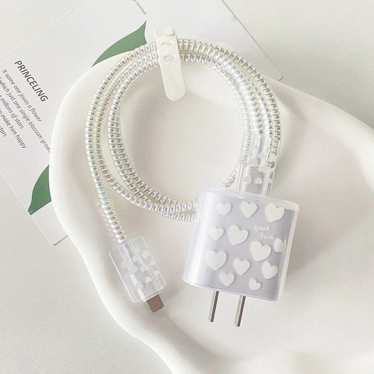 Прозрачный кабель для зарядки с декором White Heart