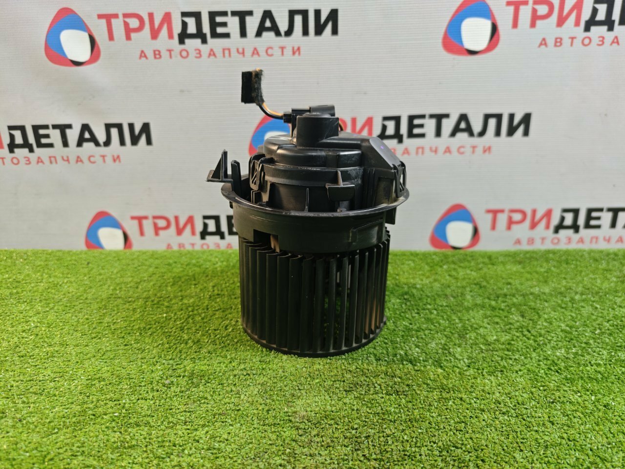 Мотор печки Renault Duster 1.6 H4MD438 2016 (б/у)