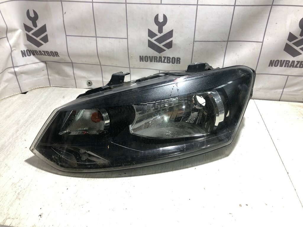 Фара левая VW Polo Sed RUS 2011-2020