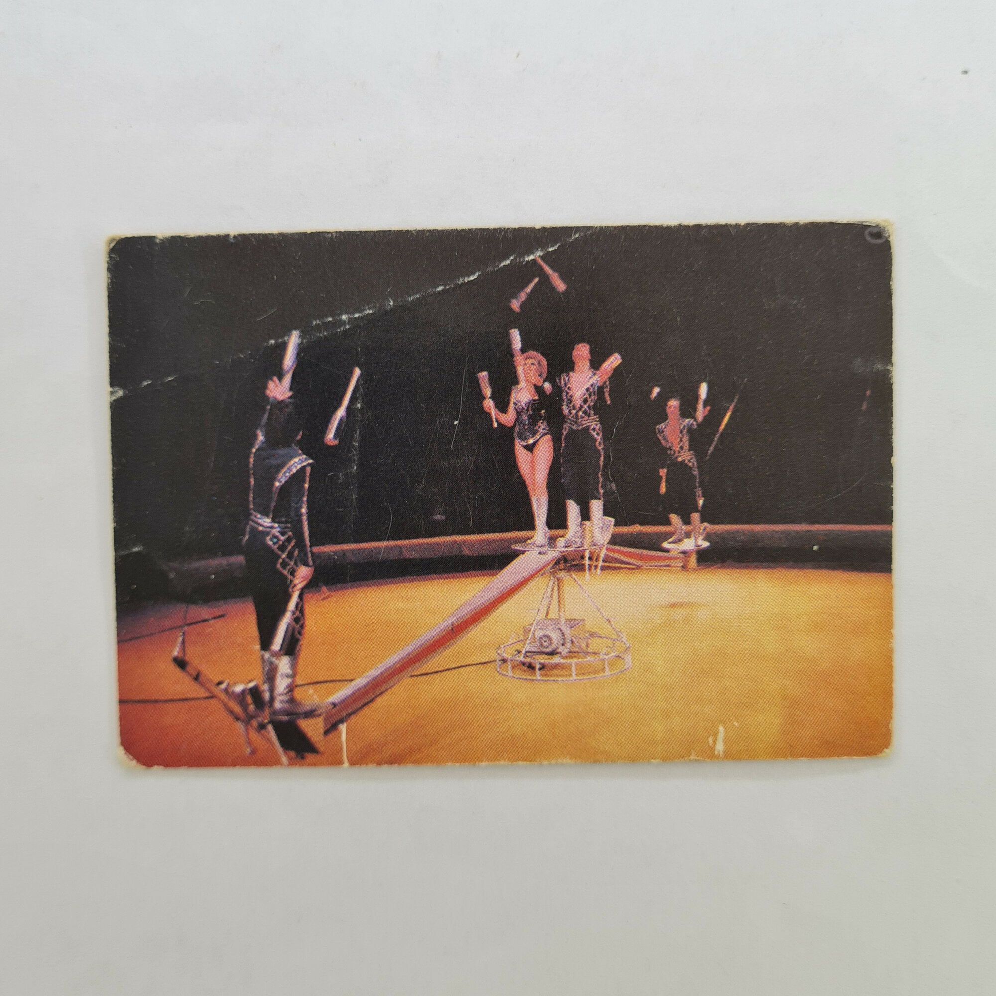Карманный календарик СССР 1987. Цирк, жонглеры на стрелах рук. Советский календарь