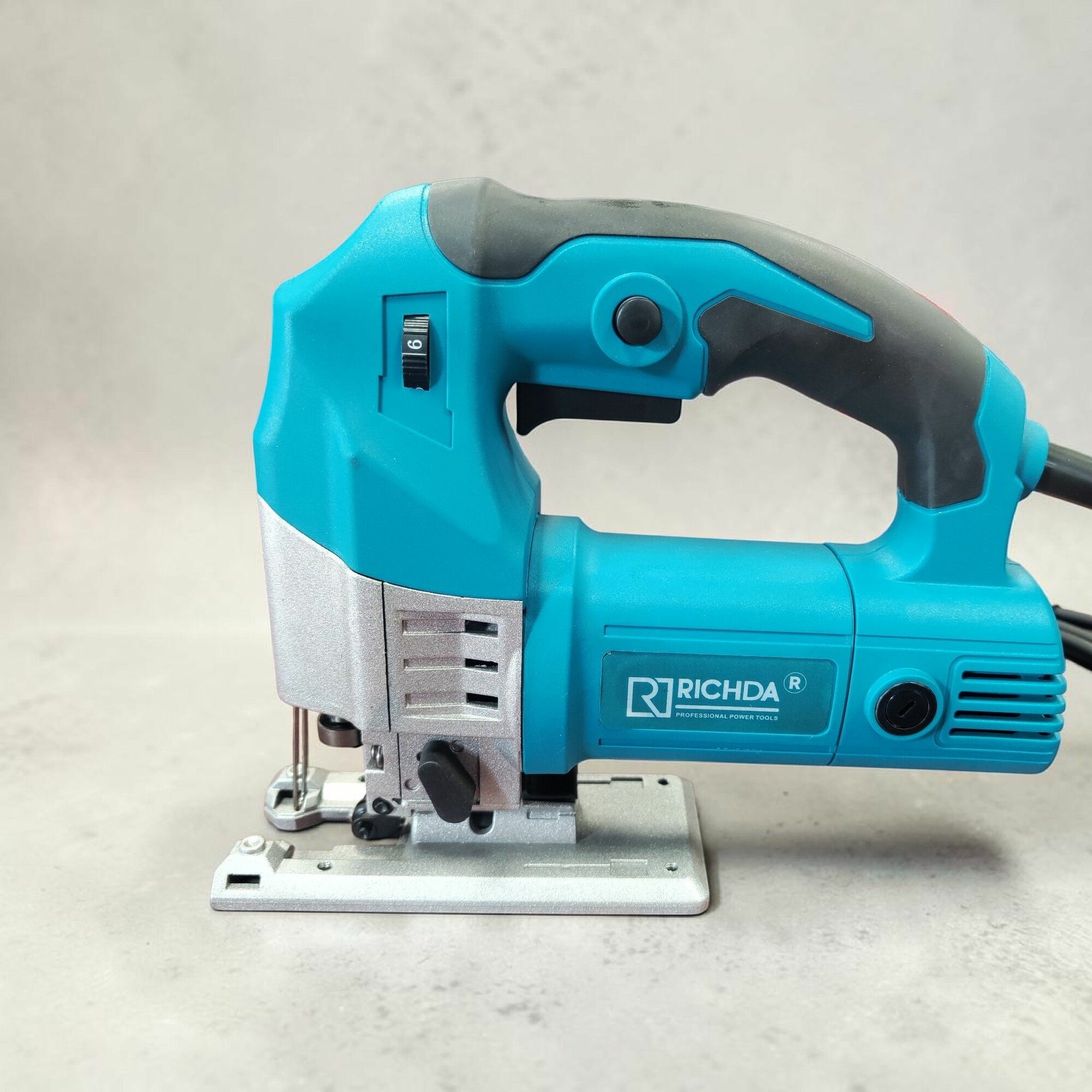 Лобзик электрический; сетевой RICHDA 1050W