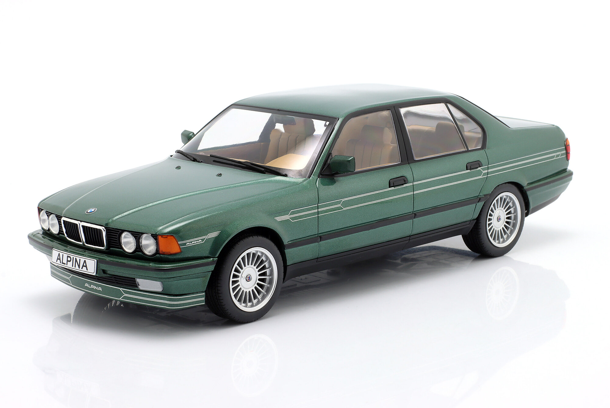 Модель коллекционная MCG Bmw E32 alpina B11 3,5 1992 green metallic