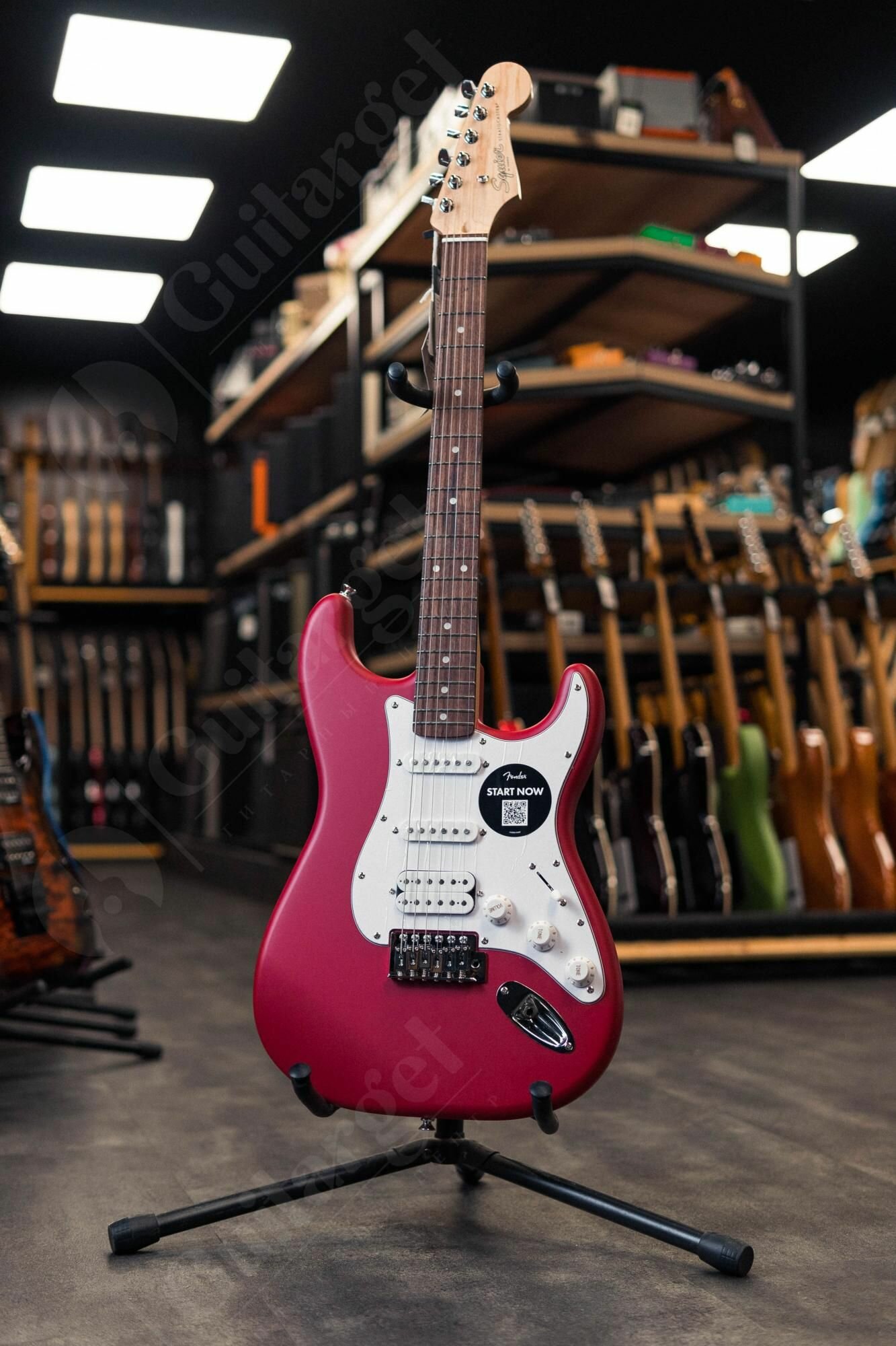 Squier Debut Stratocaster HSS LRL DKR Электрогитара