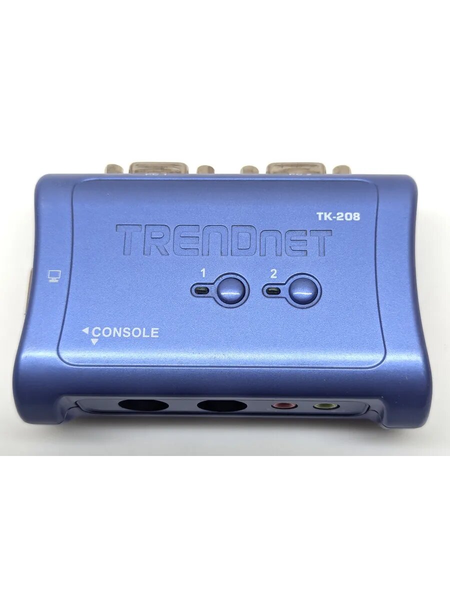 KVM переключатель TrendNet TK-208 для 2 ПК