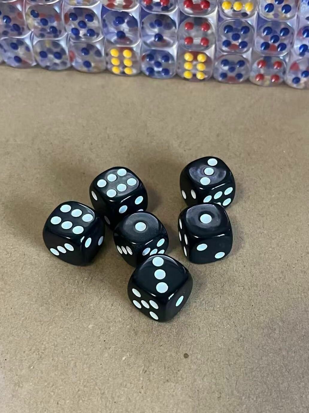 Игральные кости — фото 1