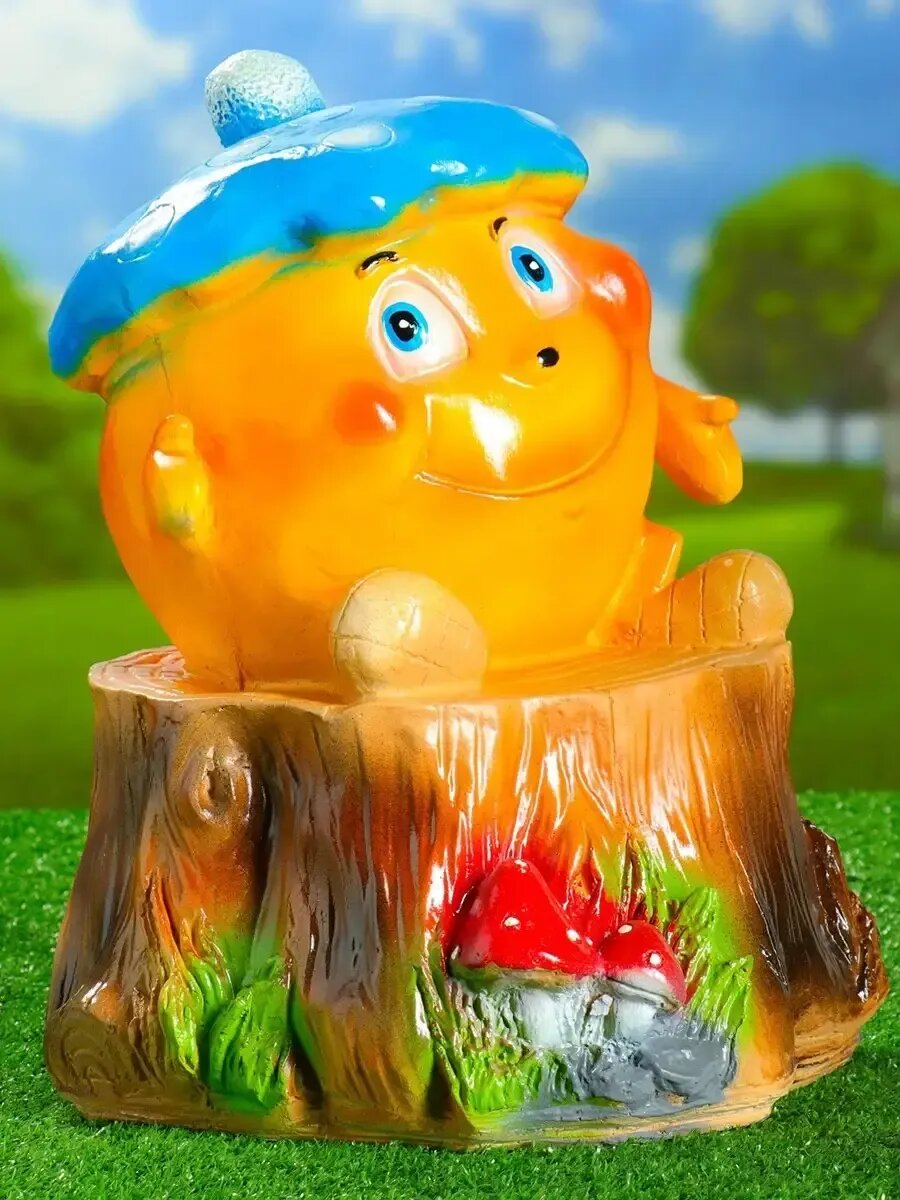 Садовая фигура "Колобок в кепке"