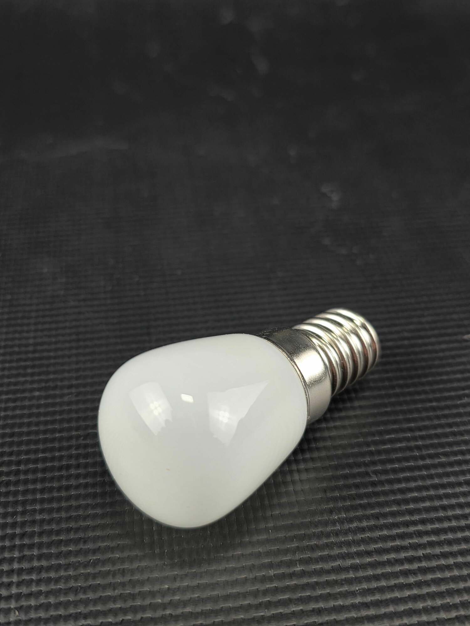 Лампа светодиодная для холодильника 3W E14 220V High brightness