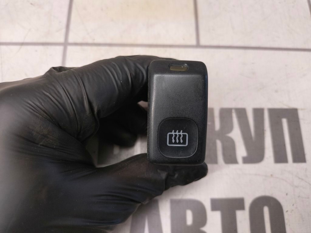 Кнопка обогрева заднего стекла VW Golf 2 Jetta 2 83-92