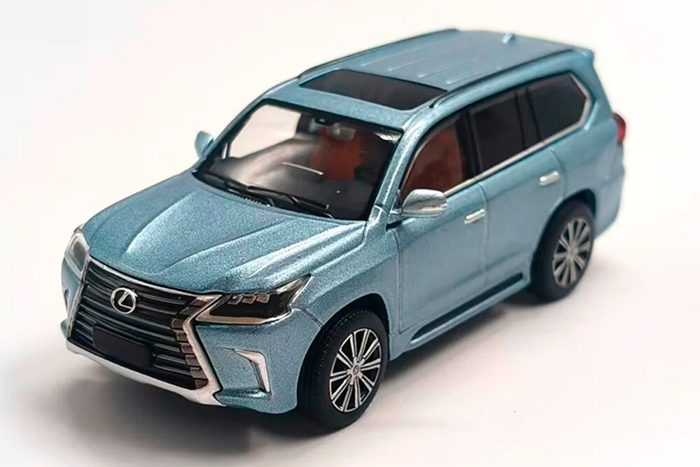 Модель коллекционная PAUDI Lexus LX570 ice blue / лексус ЛХ570 ледяной синий (длина 7-10 см)