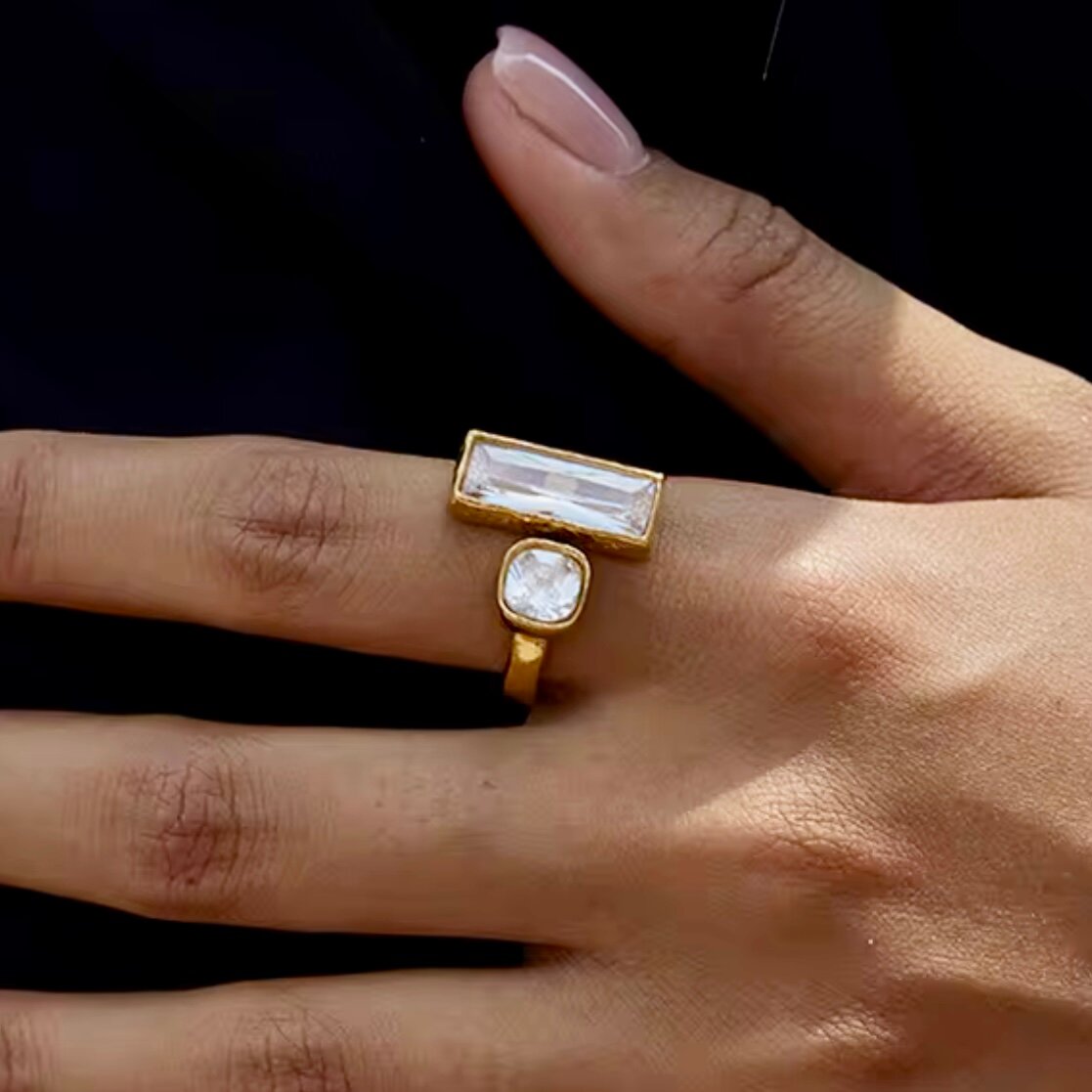 Кольцо помолвочное, циркон, Swarovski Zirconia, фианит