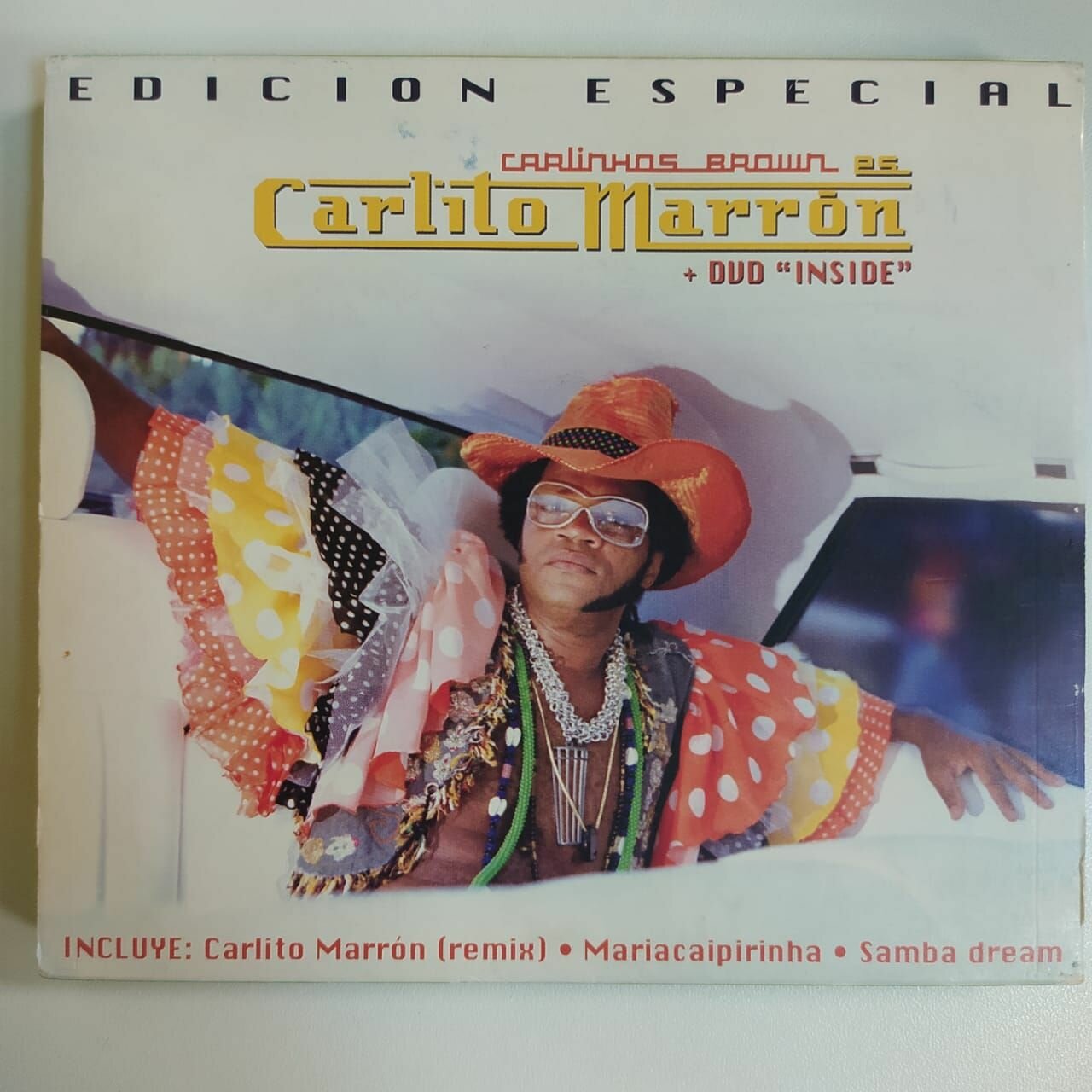 Компакт диск CD Carlinhos Brown - Carlinhos Brown Es Carlito Marron (Испания 2005г.)