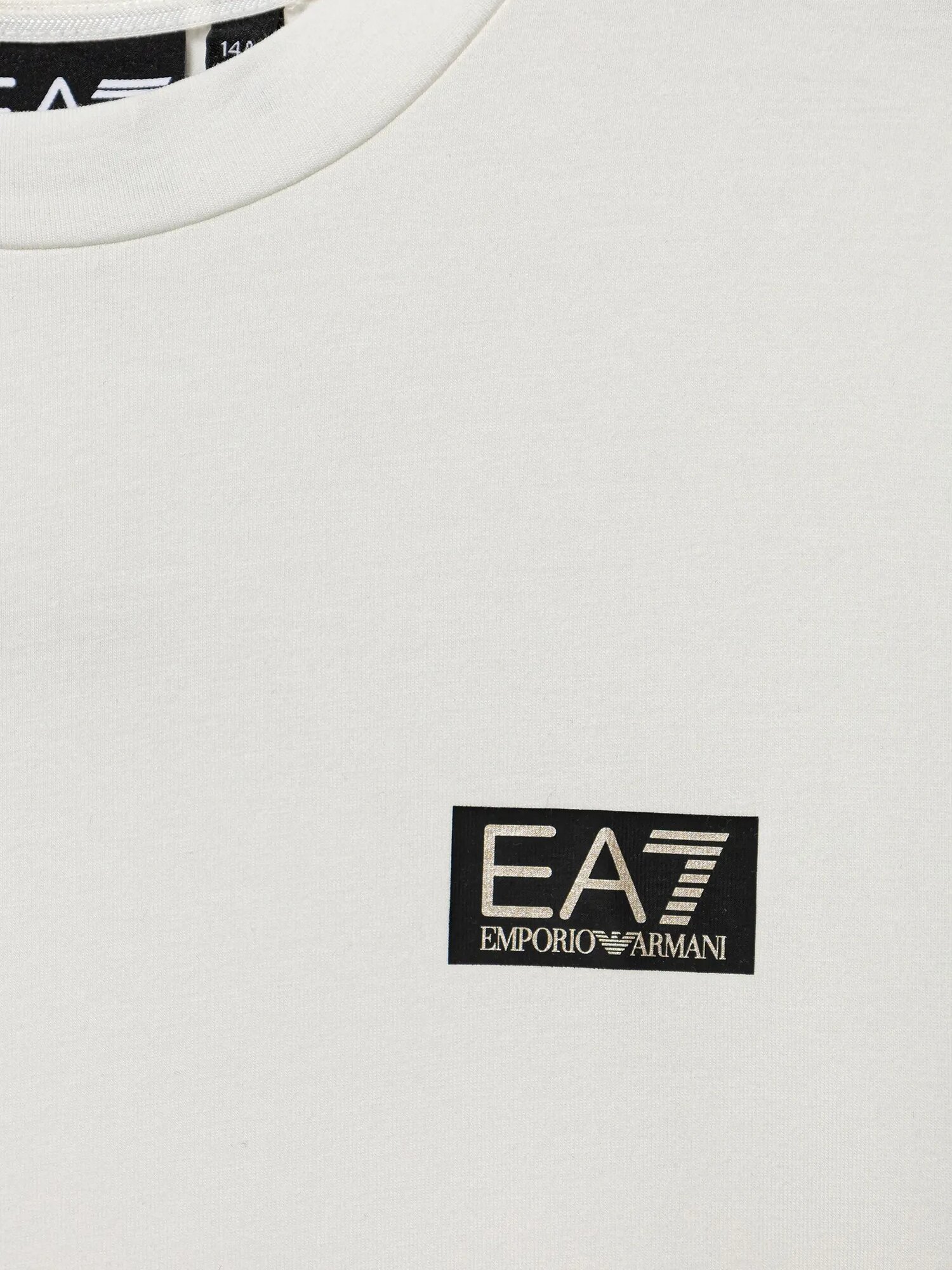 Футболка EA7 EMPORIO ARMANI Logo-patch T-shirt, размер 7 лет, бежевый/белый — фото 1
