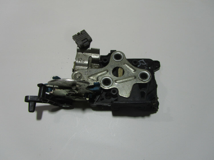 Замок двери задней правой 96348309 R3 A04818 96305414 96305420 Chevrolet Lanos T100 - механика