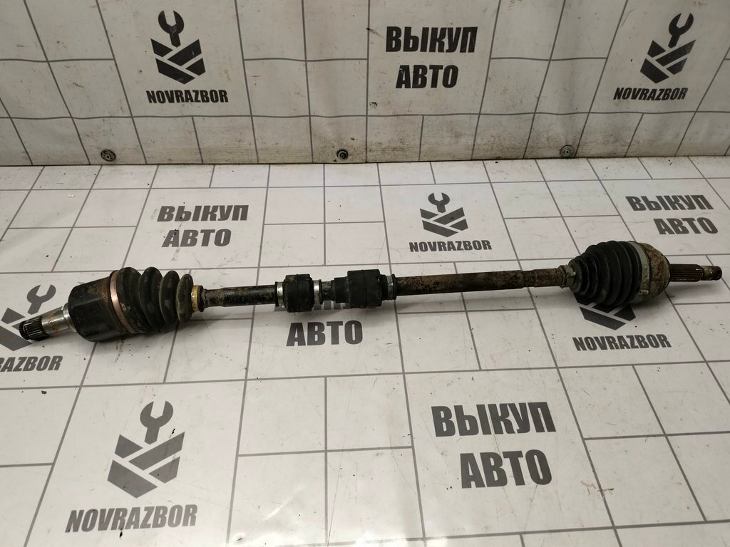 Полуось передняя правая Mitsubishi Lancer CB 92-00
