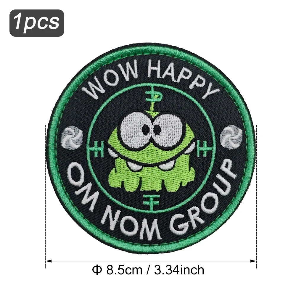 Вышитая нашивка "Wow Happy Om Nom Group" 8.5см