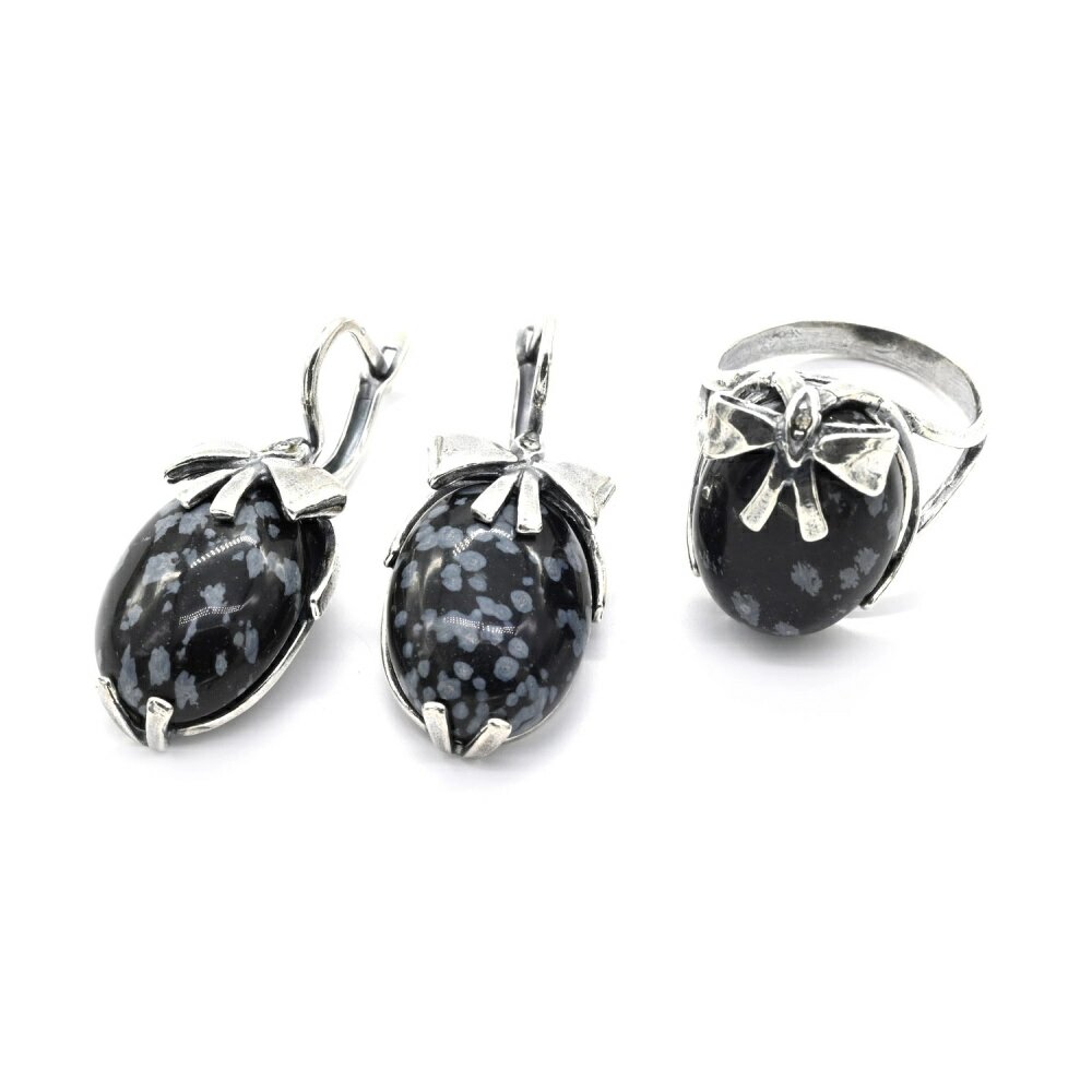 Комплект бижутерии: кольцо, серьги