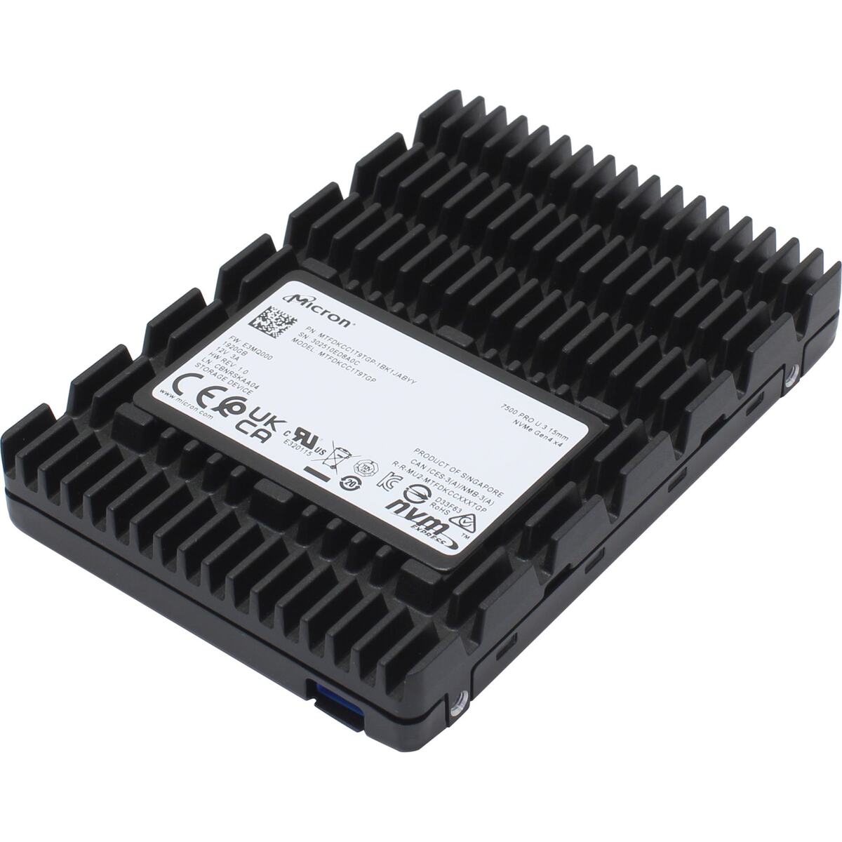 7500 PRO MTFDKCC1T9TGP-1BK1JABYY 1.92 Тб U.3 SFF-8639 PCI-E Gen4 x4 2.5" (толщиной 15 мм) 24x7, TBW 3504, 1 DWPD