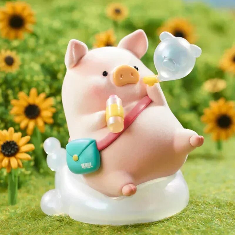 Фигурка LuLu The Piggy Travel Series Starry Dream, BLOW BUBBLES