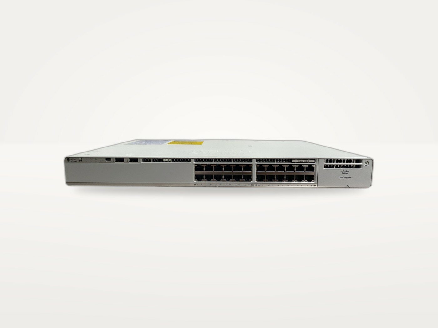 Коммутатор CISCO C9200-24T-RA C9200 24-port data only, Network Advantage, Russia ONLY
