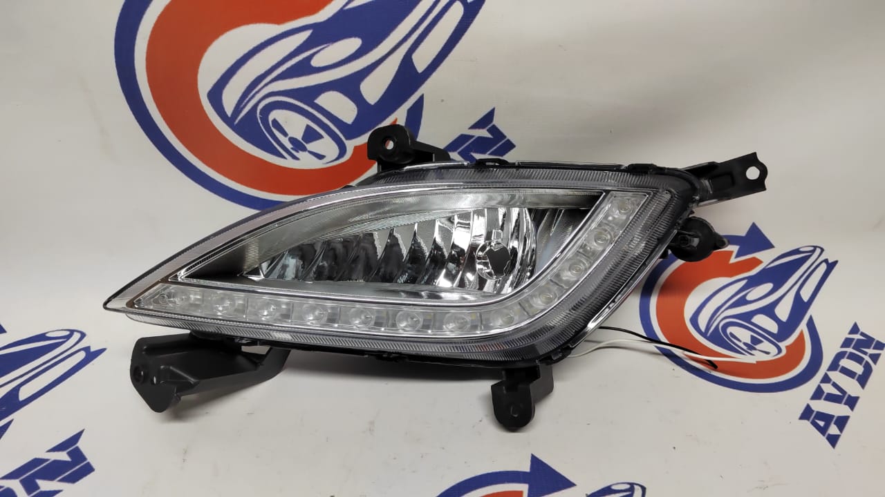 Фара противотуманная левая HYUNDAI I30 12-17 LED