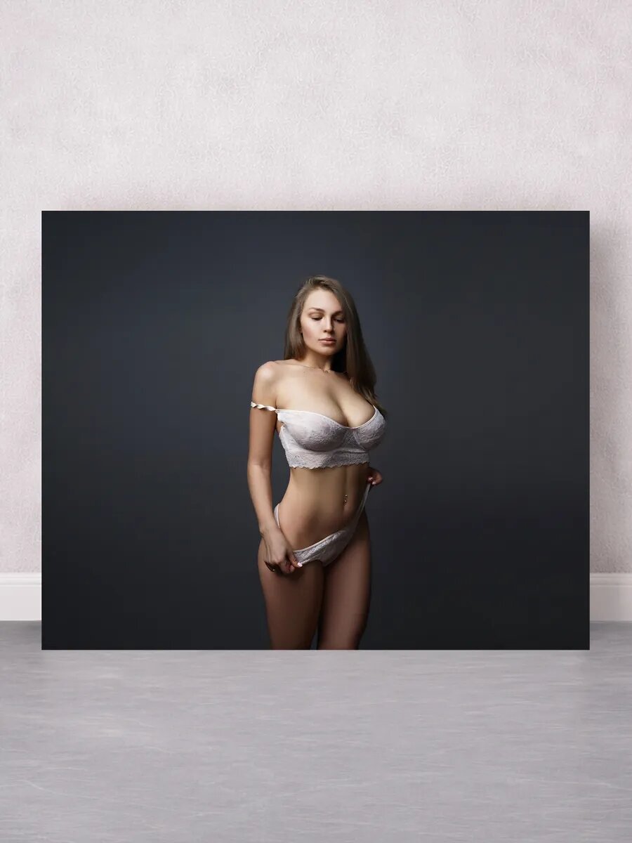 Картина на стену 50х40 см Девушка