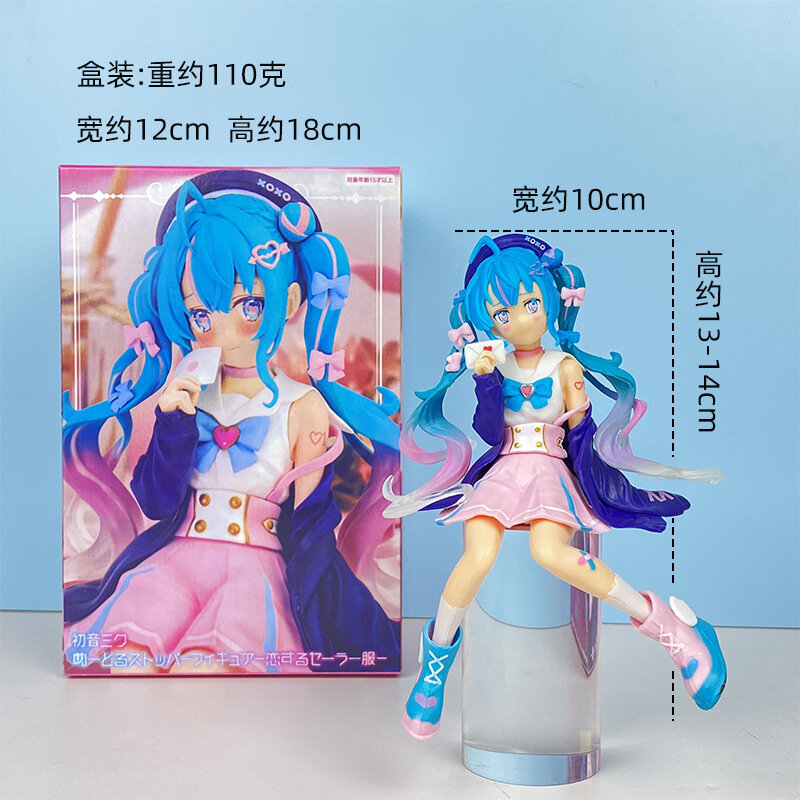 Красивые фигурки девушек: Хацунэ Мику, Фрилиан, Китагава, куклы-саваны: Локи, Сидзуку Куроэ и Елена.