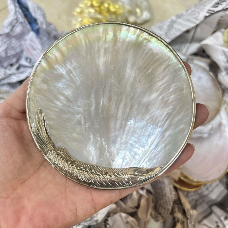 Раковина, морское гребешок, раковина, изделия из морских гребешков, тарелка ручной работы с инкрустацией из желтого морского гребешка, блюдо для икры, тарелка для соусов в ресторане.