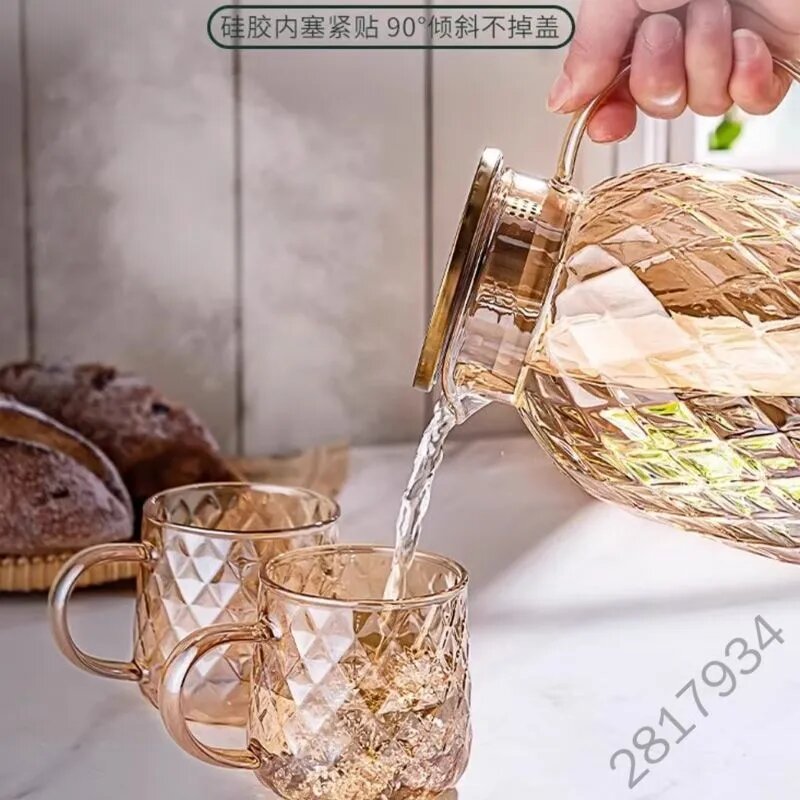 Кувшин для воды 1.5 л прозрачный стеклянный с крышкой и удобной ручкой для напитков — фото 1