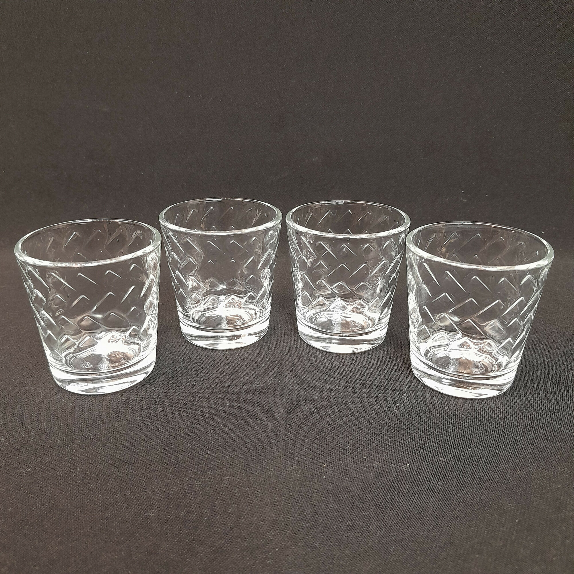 Винтажный набор стопок 4 шт 50 мл, стекло, СССР.