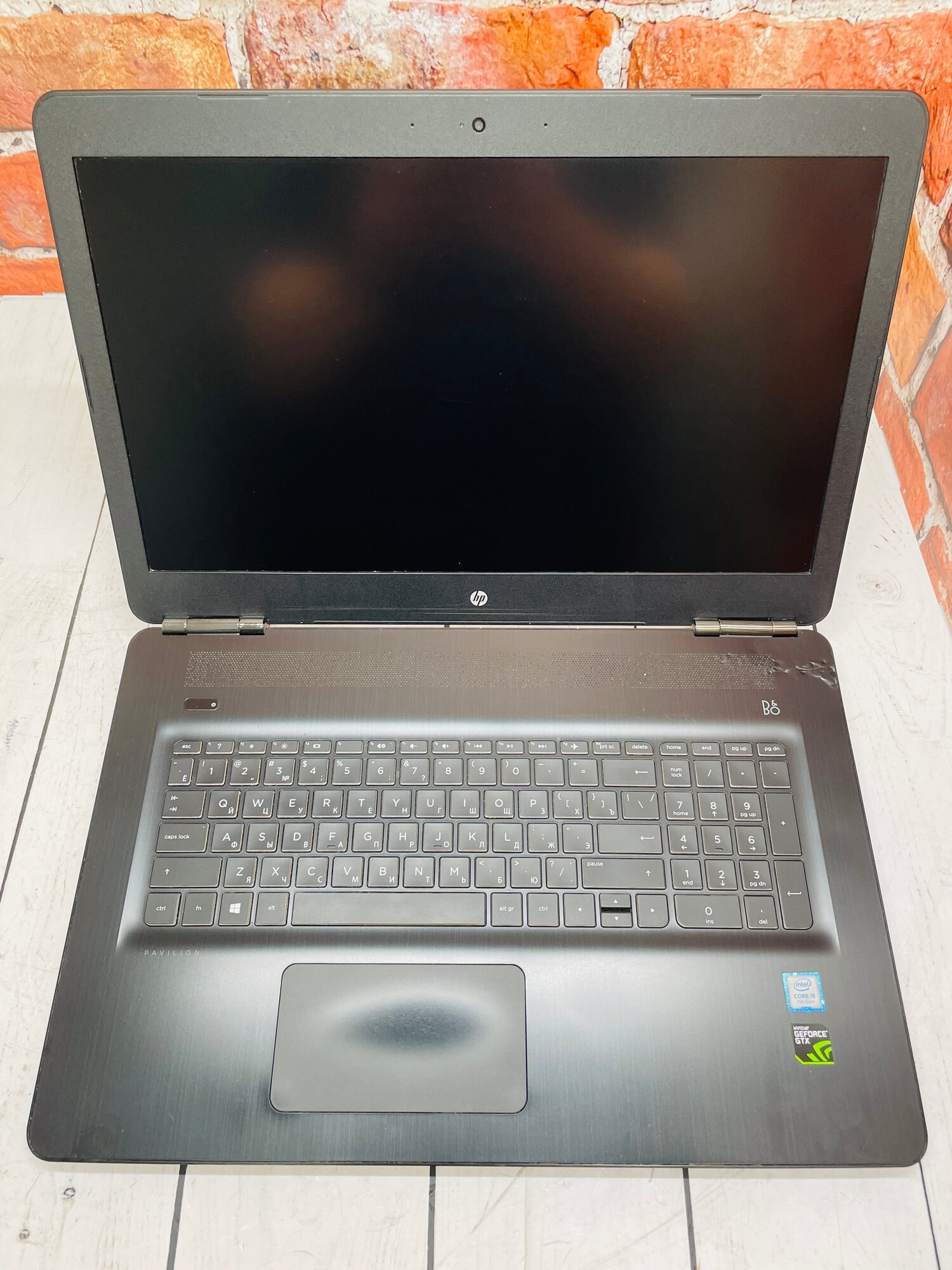 Игровой ноутбук 17,3, HP 17-ab305ur, Intel Core i5 7200U, 6 Gb DDR4, 240 Gb SSD, GeForce GTX 1050 2Gb