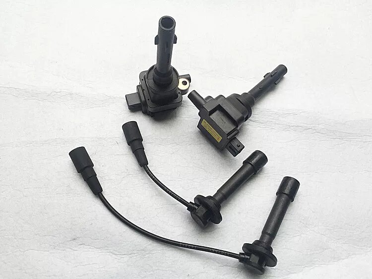 Набор свечи зажигания и высоковольтного провода для Chery Kairui Youyou Yousheng 2-го поколения, 1 комплект