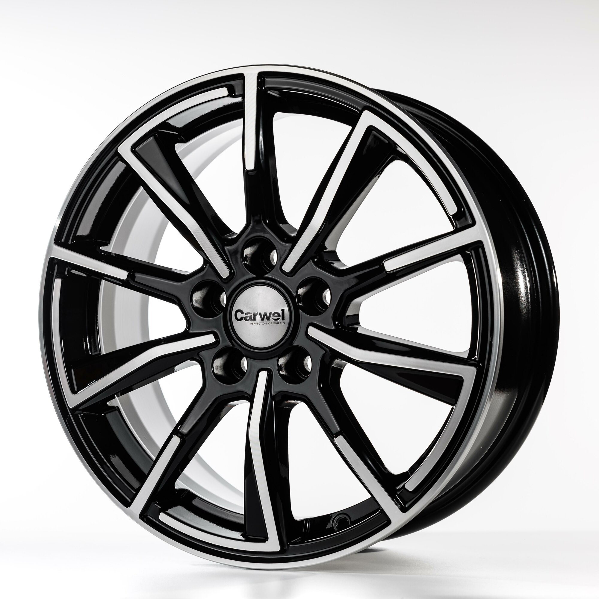 Диск автомобильный литой Carwel Лабаз 16x6.5 5x114.3 et45 dia60.1 Чёрный глянцевый с полированной лицевой частью