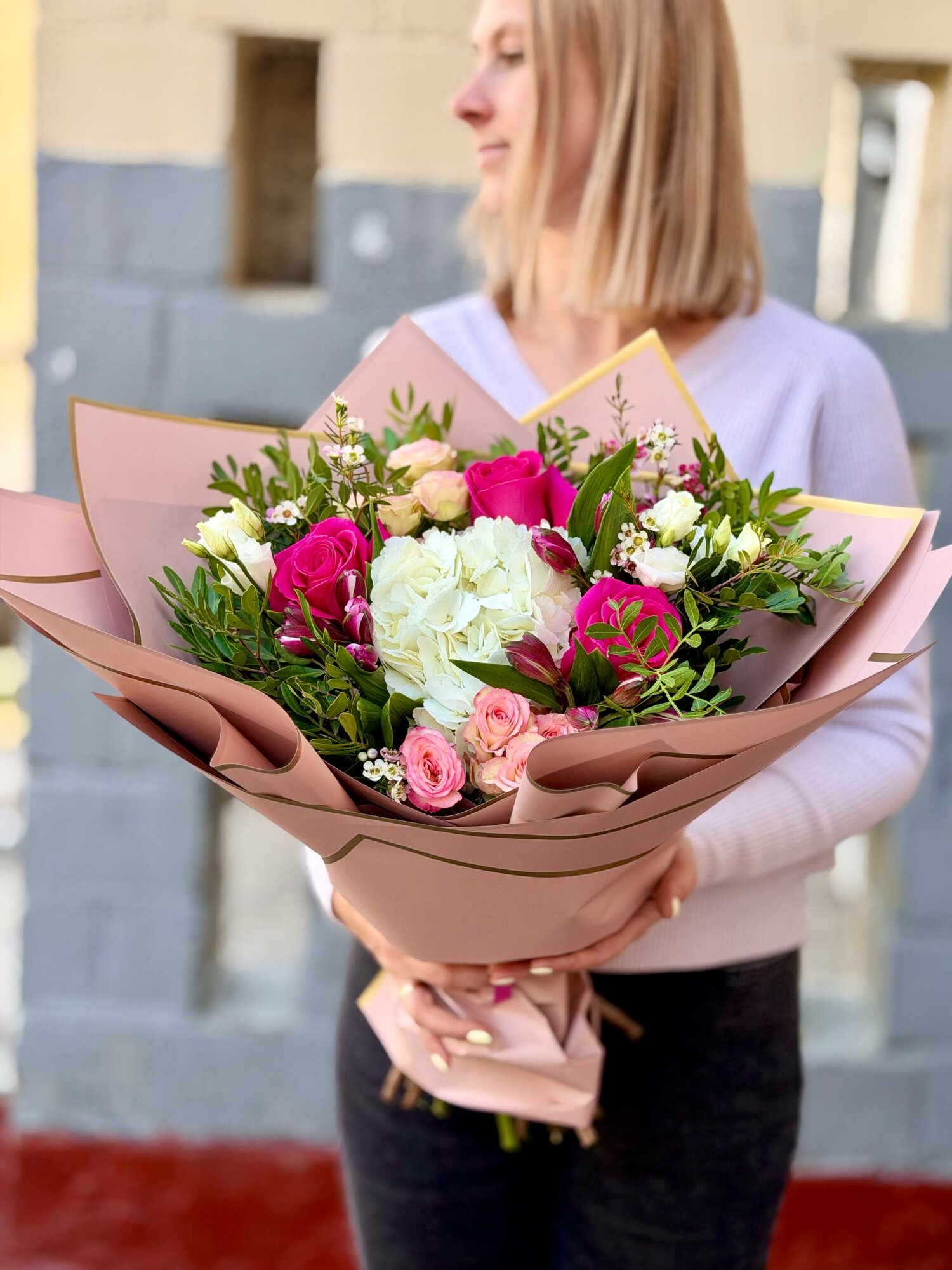 Букет авторский "Бархатный Сезон", 11 цветов, живые цветы, высота 45см