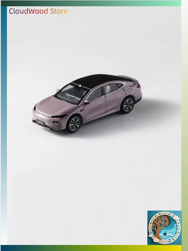 Эксклюзивная модель Geely Galaxy E8 в масштабе 1:64, выполненная из легкого сплава