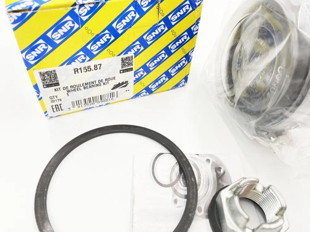 R15587 Подшипник передней ступицы SNR R155.87 Дастер, Террано, Каптюр, Меган 3, Сценик 3 передний