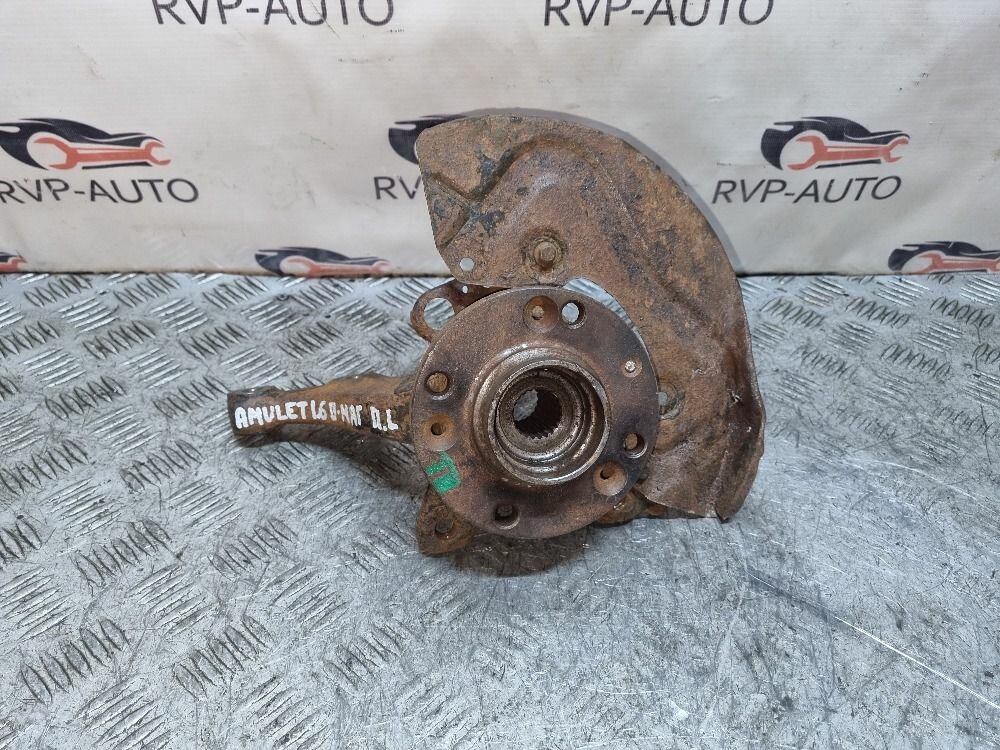 Кулак передний левый Chery Amulet A15 (59581)