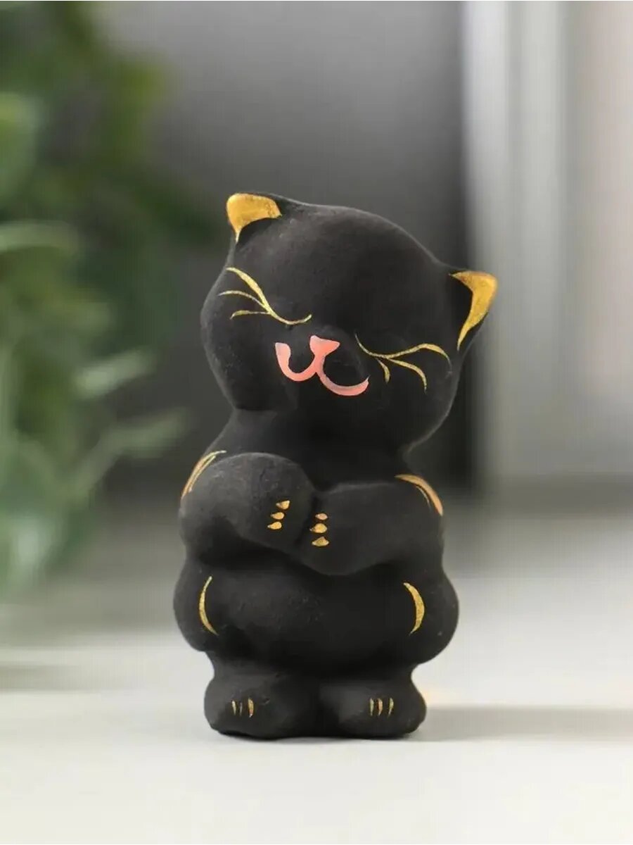 Очаровательная фигурка котика для украшения интерьера