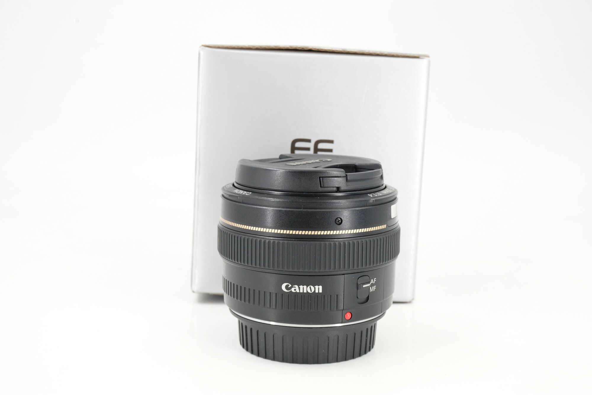 Canon EF 50mm f/1.4 USM