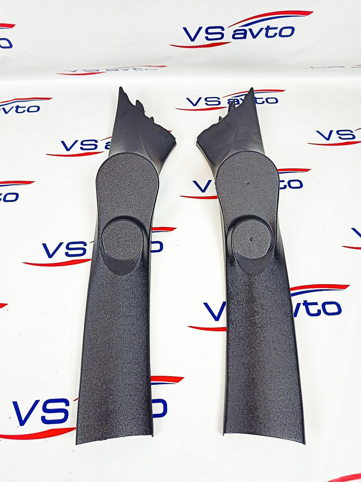 Стойки акустические для Vesta (2 пары высокочастотников направлены в салон, черные)