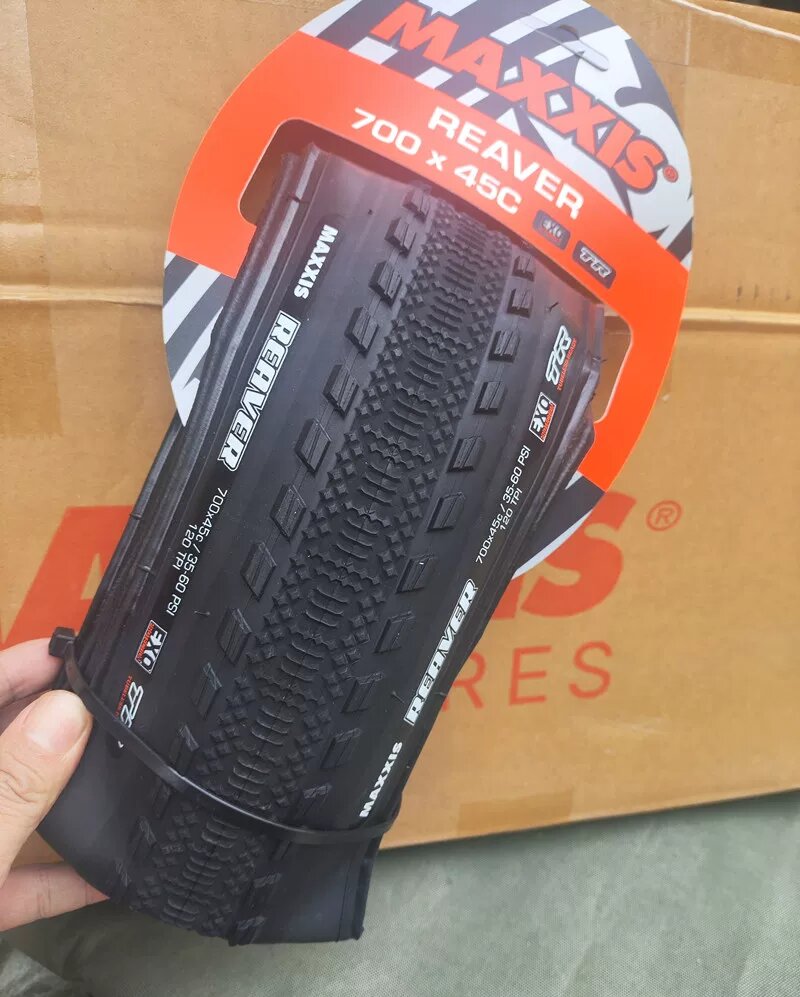 MAXXIS REAVER 700x45c Бескамерная Шина Устойчивая к Проколам для Гравийных Велосипедов Черная