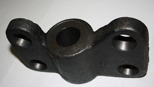 Кронштейн реактивной тяги камаз — купить по низкой цене на Яндекс Маркете