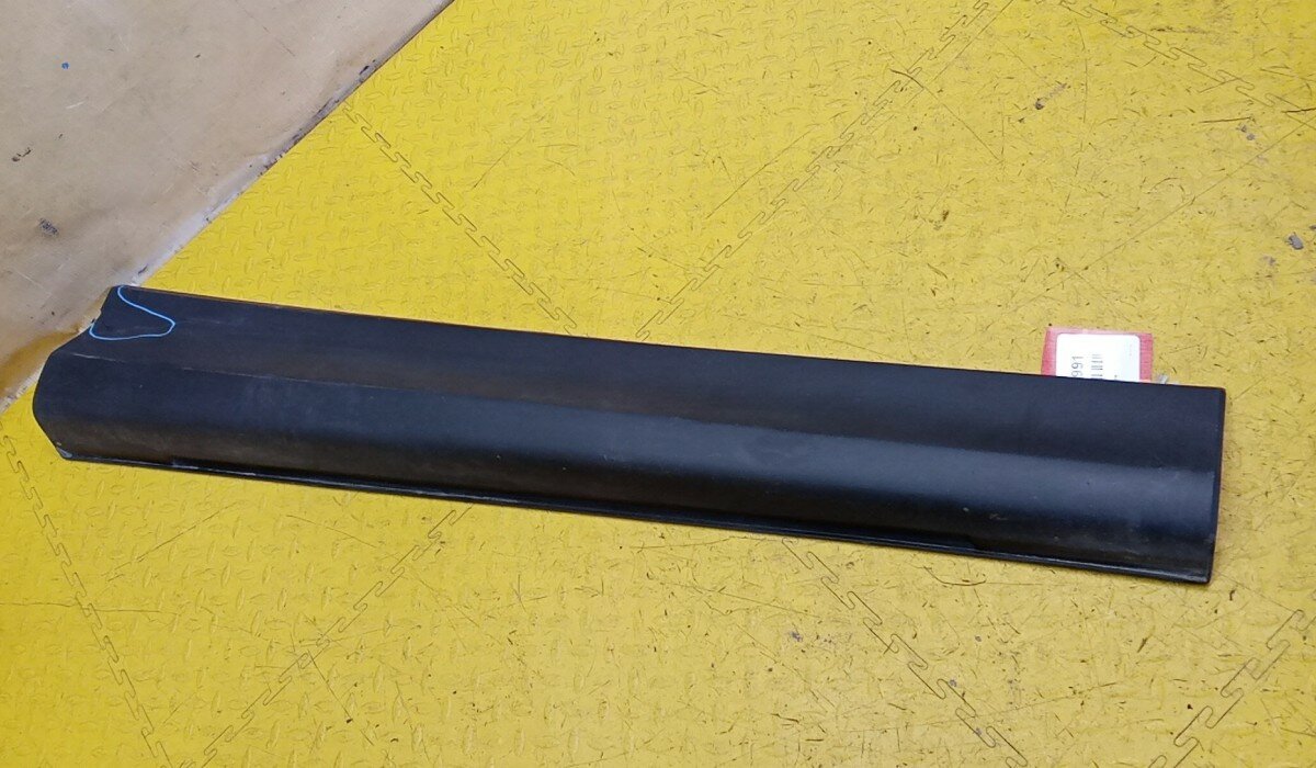 Накладка двери передней правой CX 5 Mazda KD5351RA1