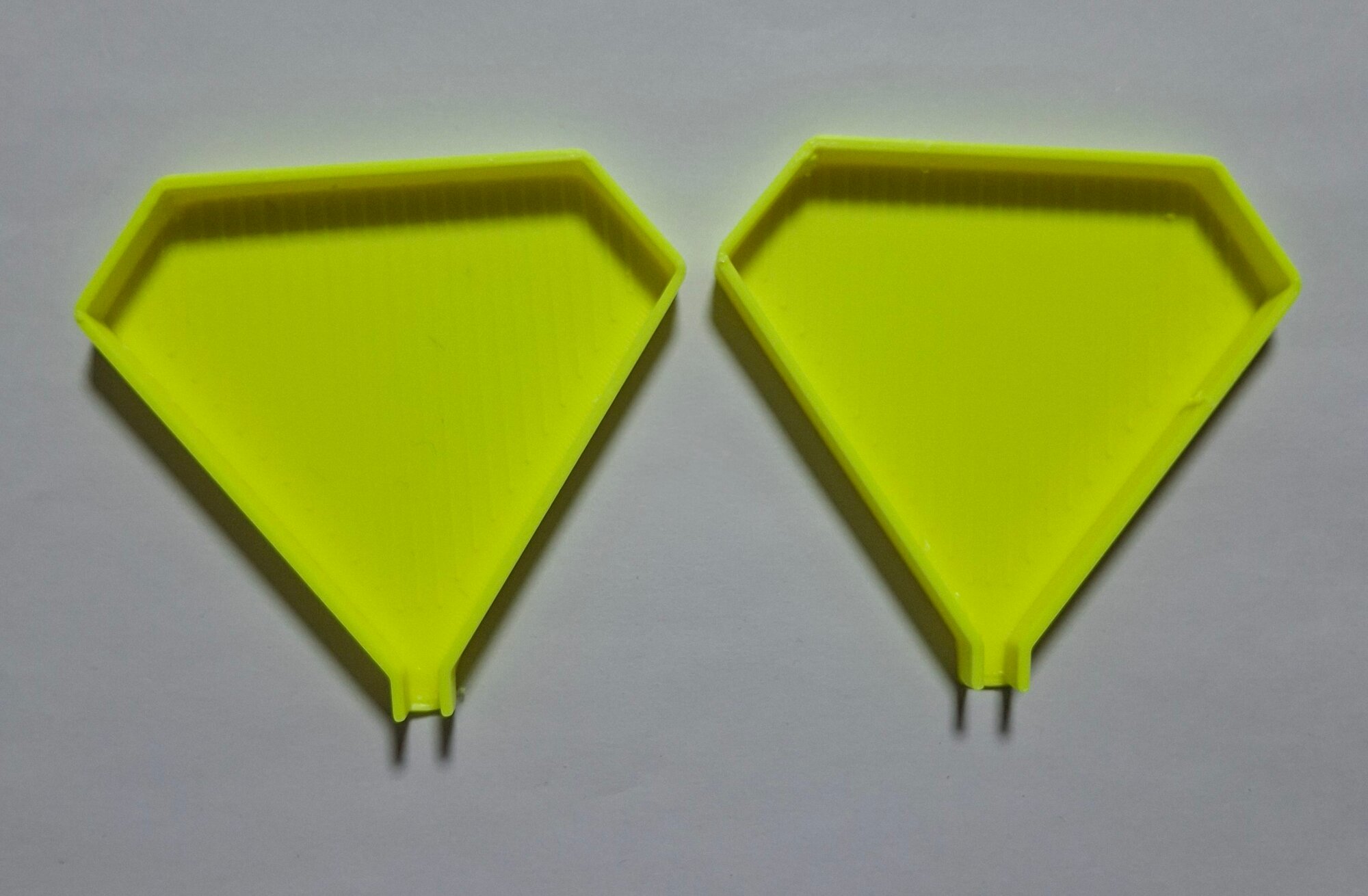 Органайзер-лоток для бисера, страз, бусин, алмазной мозаики - набор 2 шт, размер 8,3 см х 7,6 см