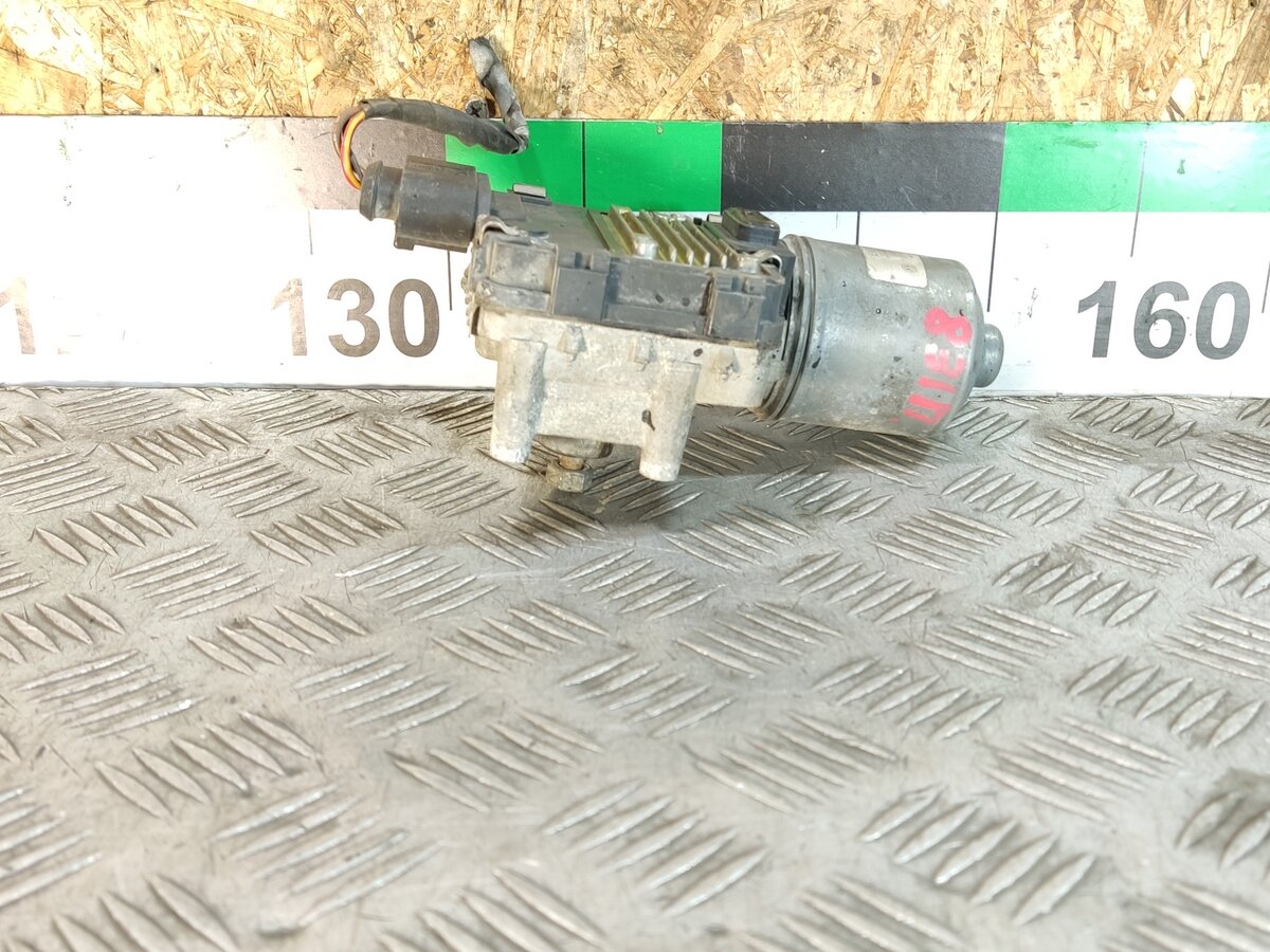 Моторчик стеклоочистителя передний VOLKSWAGEN Phaeton 2002-2016 3D1955120B