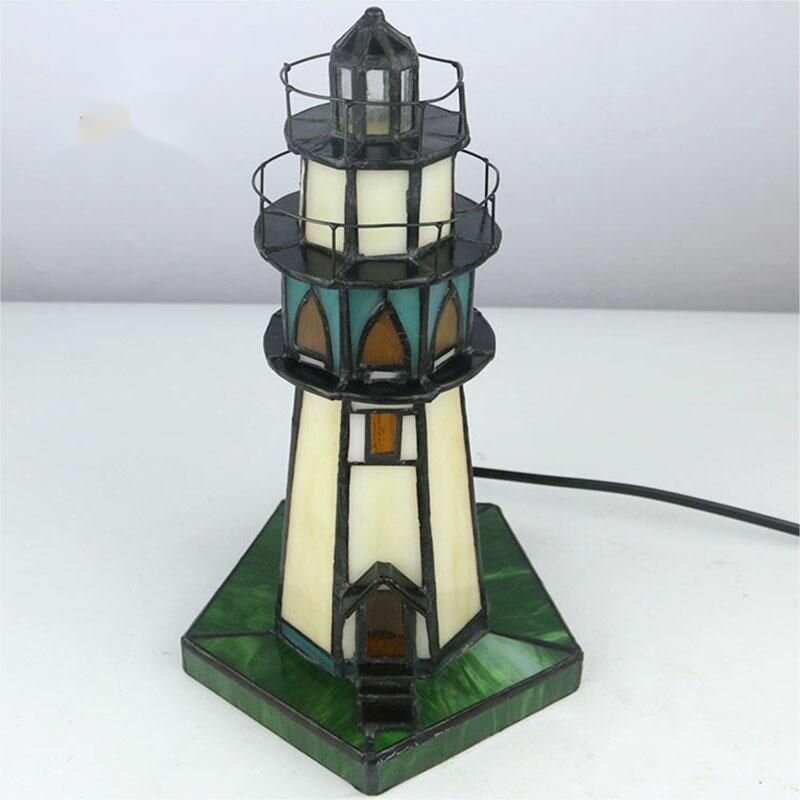 Настольная лампа-маяк из витражного стекла