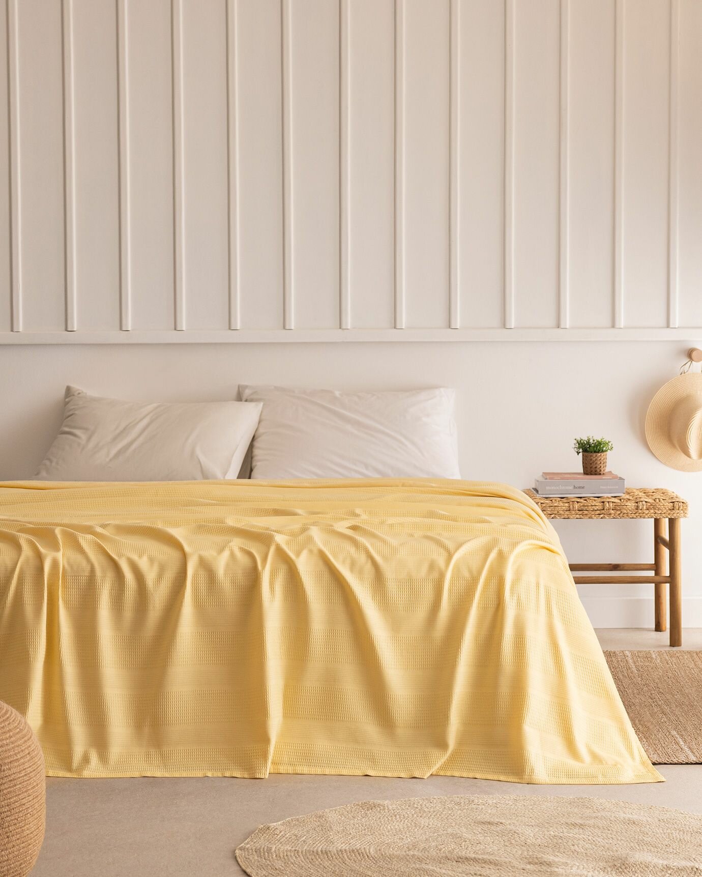 Покрывало постельное 2 спальное евро, покрывало на кровать. Состав: 100% Хлопок. Размер: 200X220CM Цвет: Желтый/MATHILDA