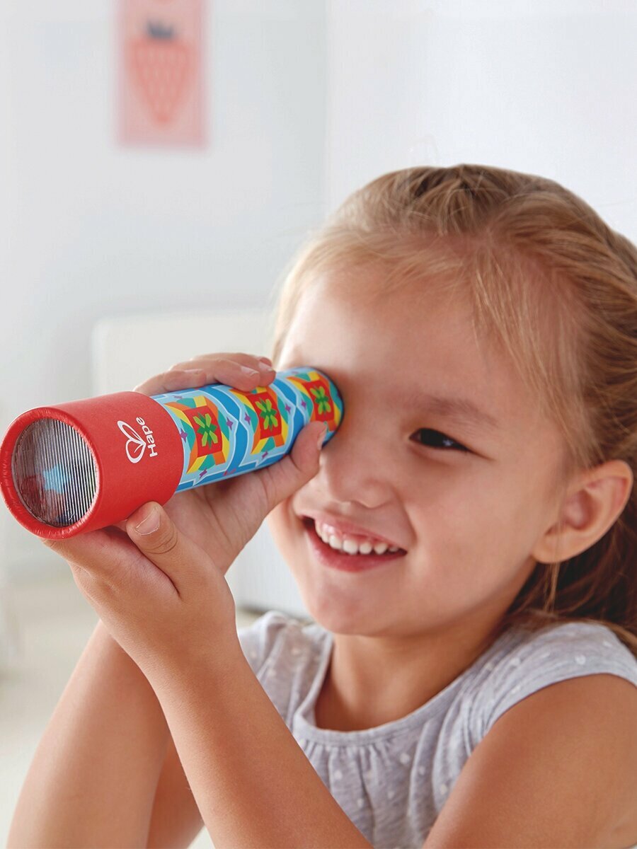 Серия "Меняй настроение". Детская развивающая игрушка "Калейдоскоп", в стиле ретро Hape E8399_HP