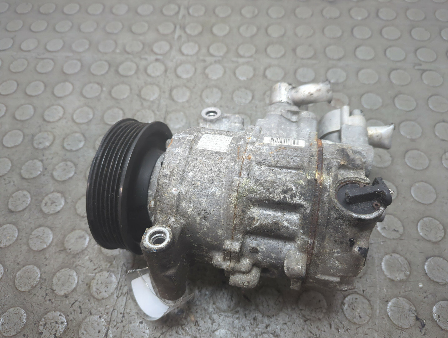 Компрессор кондиционера Volkswagen Golf 6 Б/У